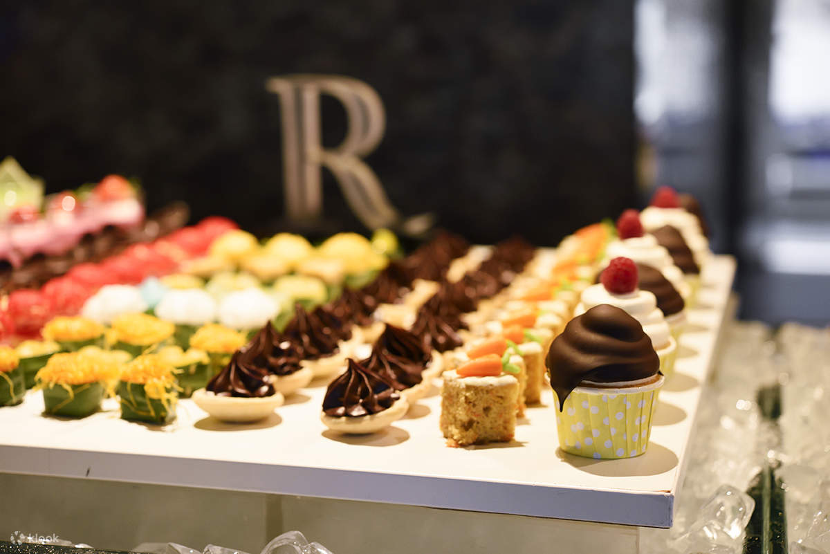 [20% OFF] Flavors Dinner Buffet at Renaissance Bangkok Ratchaprasong ...